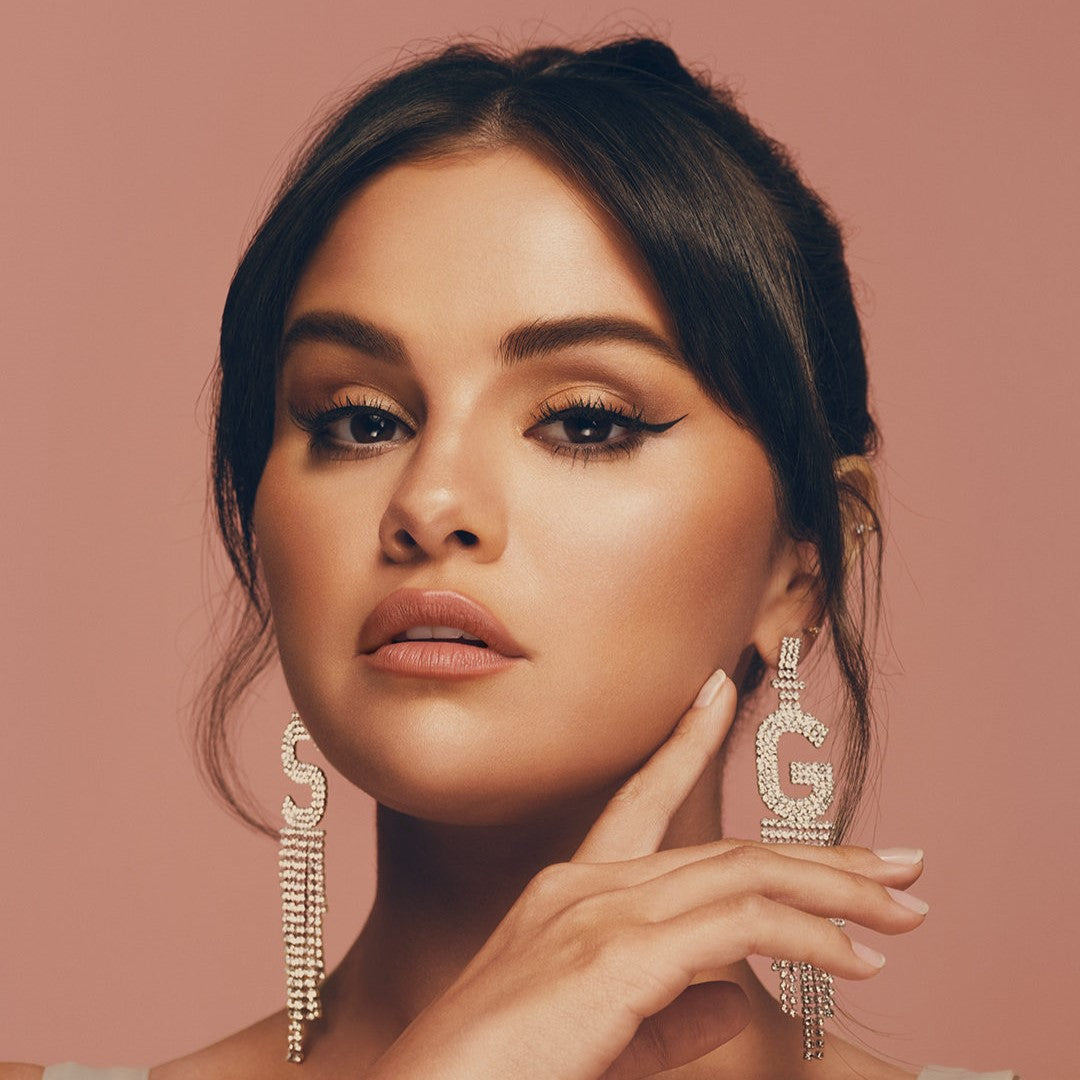 Selena Gómez – Luna Hernández